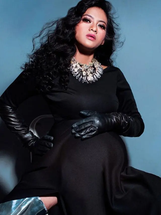 Gemas dengan Netizen, Rini Yulianti Curhat - ShowBiz Liputan6.com