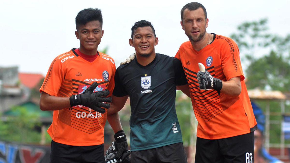 Joko Ribowo Reuni dengan 2 Kiper Arema