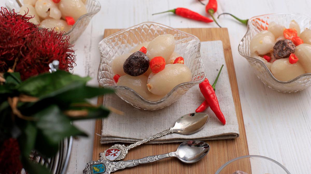 Resep Manisan Rambutan yang Pedas dan Segar - Food Fimela.com