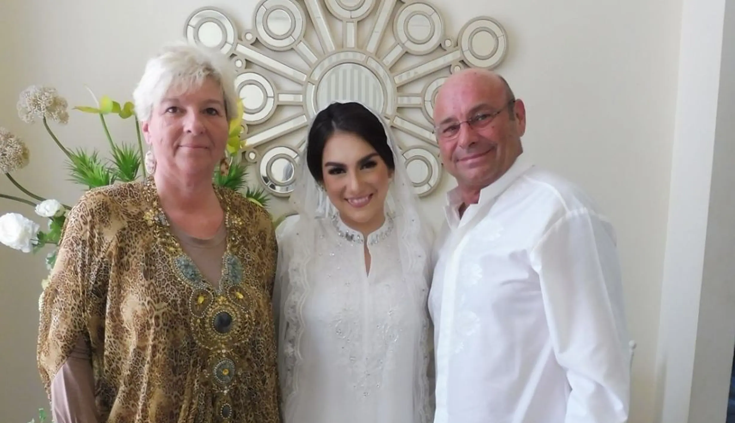 Potret Kedekatan 11 Artis Cantik dengan Ayah Bulenya