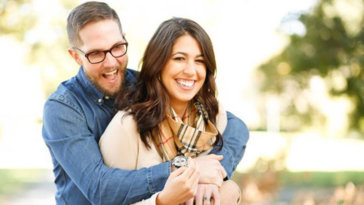 Stt Ini Alasan Pria Suka Jatuh Cinta Sama Wanita Yang Lebih Tua