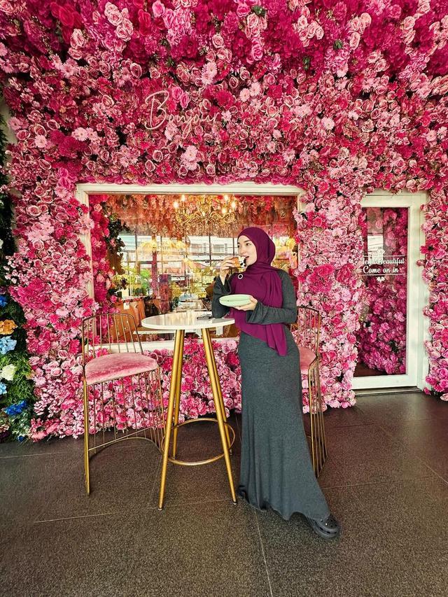 Zaskia Gotik Masih Tunggu Izin Suami Kembali ke Panggung Hiburan ...