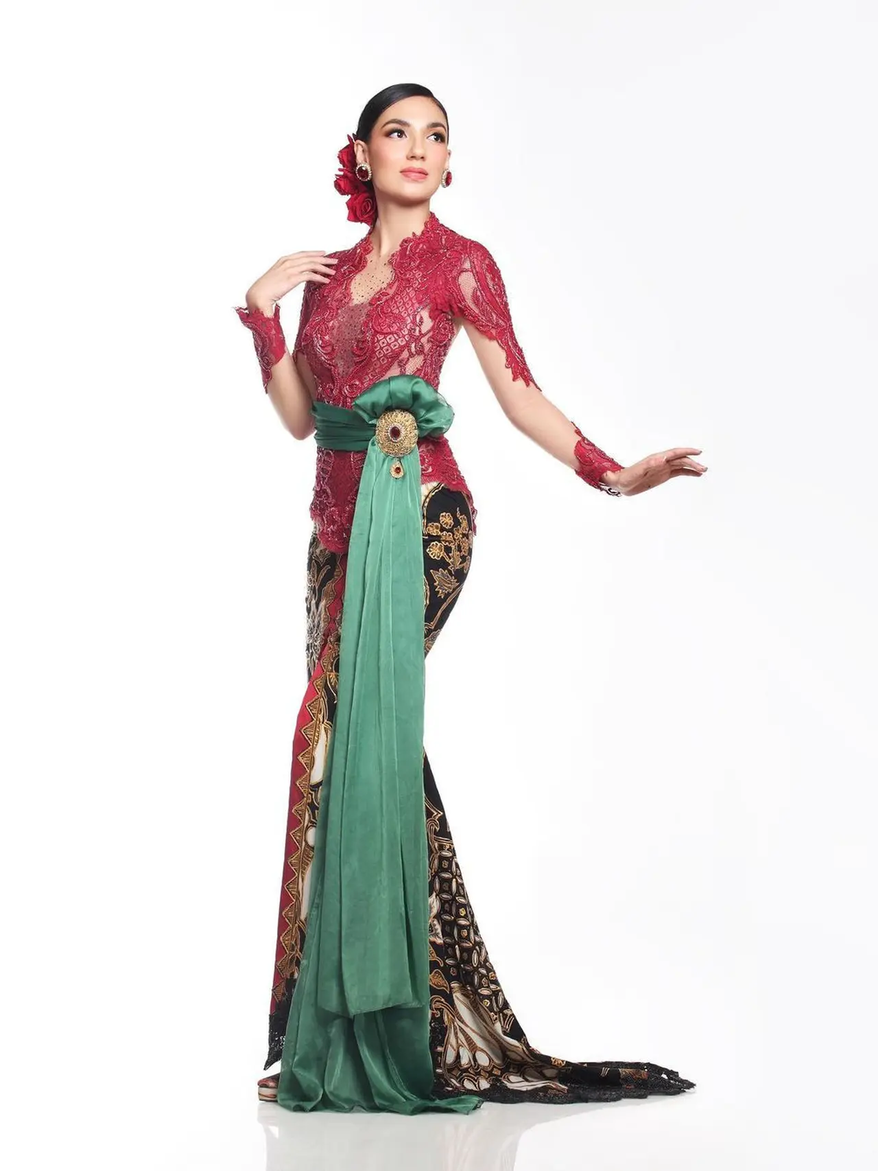 6 Potret Ghina Raihanah Adik Tsania Marwa, Runner-up Puteri Indonesia ...