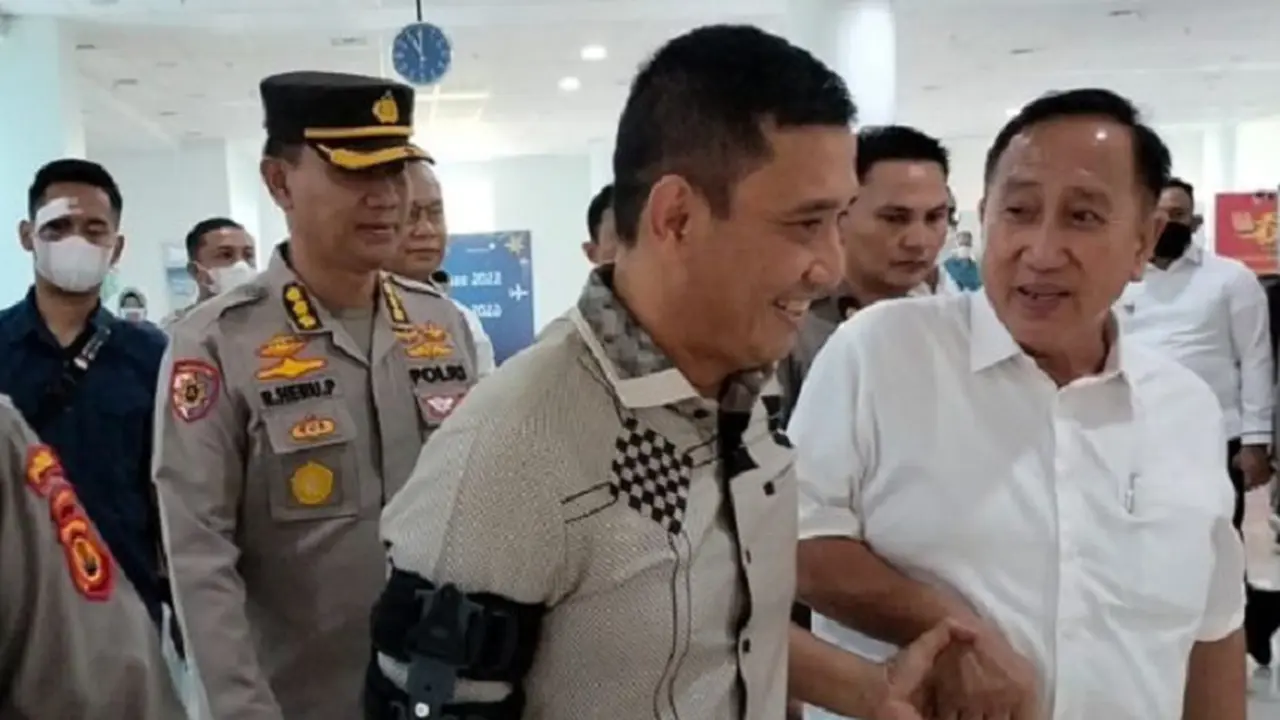 Irjen Rusdi Hartono Jadi Kapolda Sulsel, Irjen Krisno Kapolda Jambi - News Liputan6.com