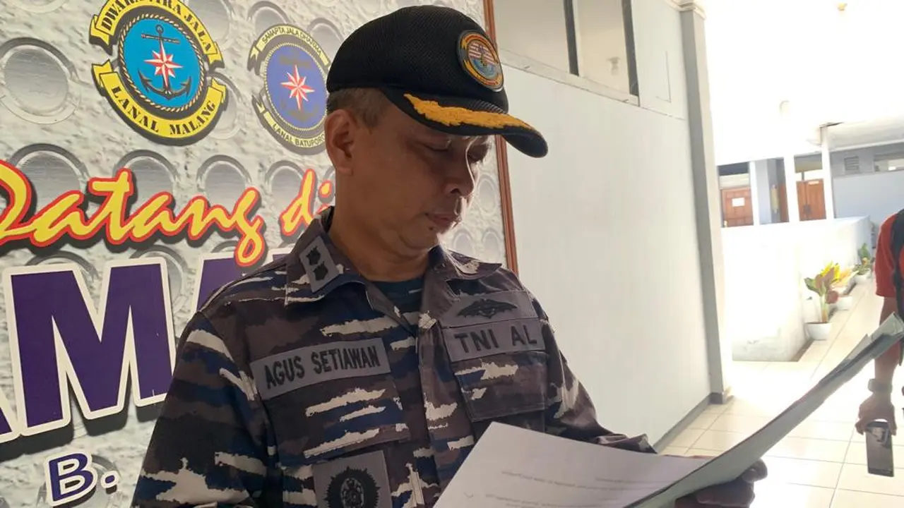 Lantamal V Pastikan Sopir 2 Bus Terobos Palang Perlintasan di Malang ...