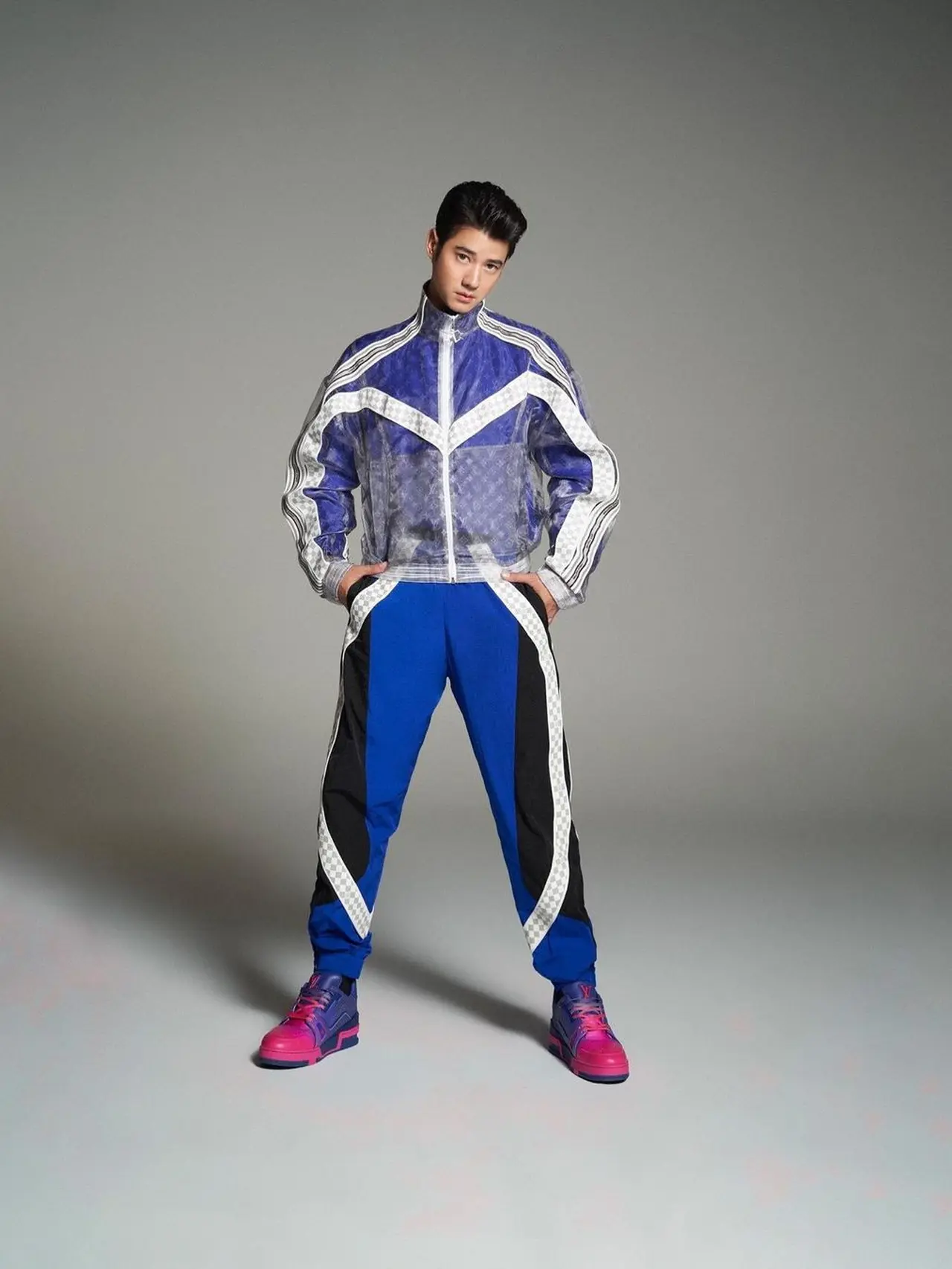 Bintang Pee Mak Mario Maurer Kini Berusia 33 Tahun, Ini 5 Potret ...