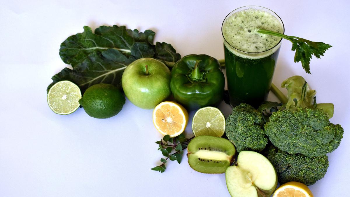 Minum Jus Smoothie, Salah Satu Cara Enak Cegah Osteoporosis