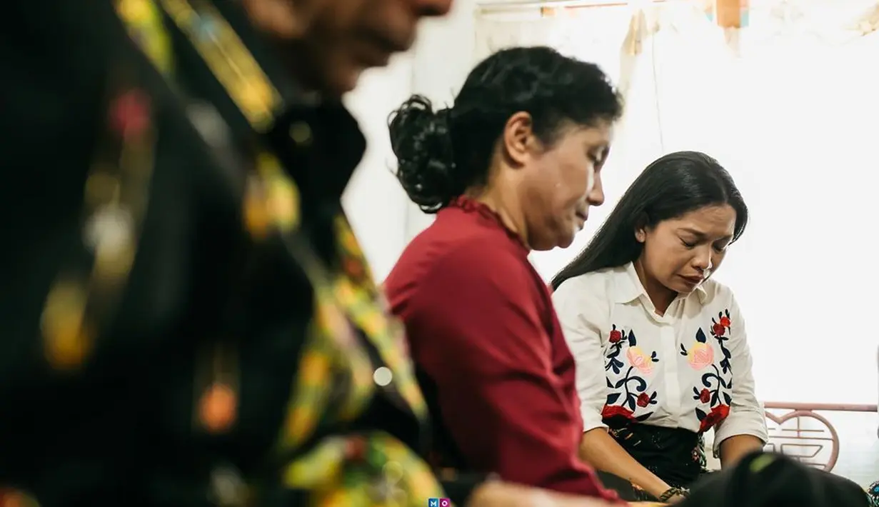 Haru, 10 Potret Upacara Adat Betrand Peto Diserahkan ke Ruben Onsu - Photo Fimela.com