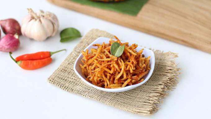 4 Tips Menggoreng Kentang Mustofa agar Lebih Renyah - Food Fimela.com