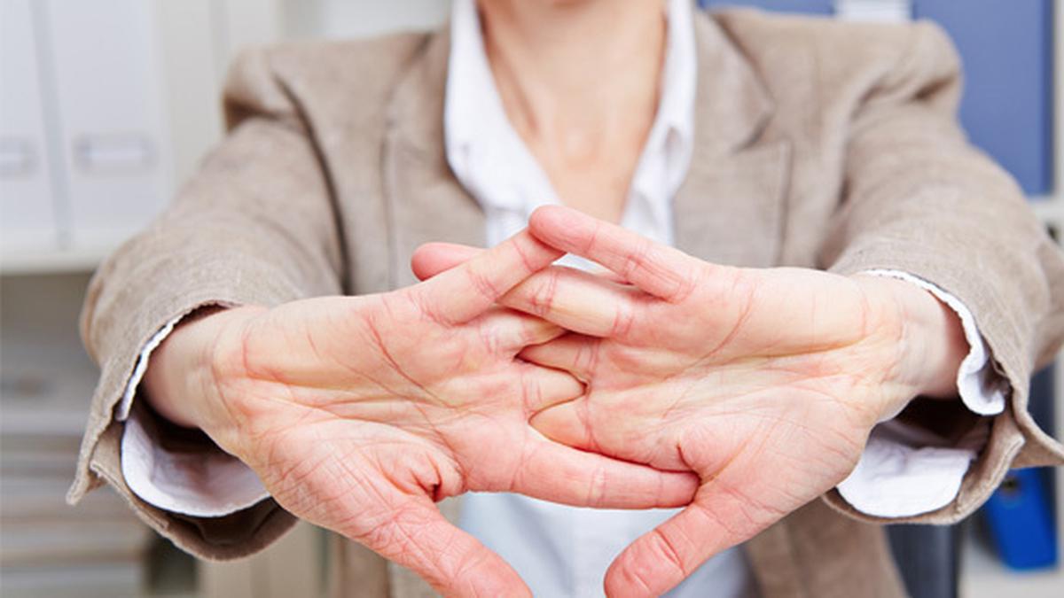 Makna Primbon Kedutan Telapak Tangan Kiri dan Kanan