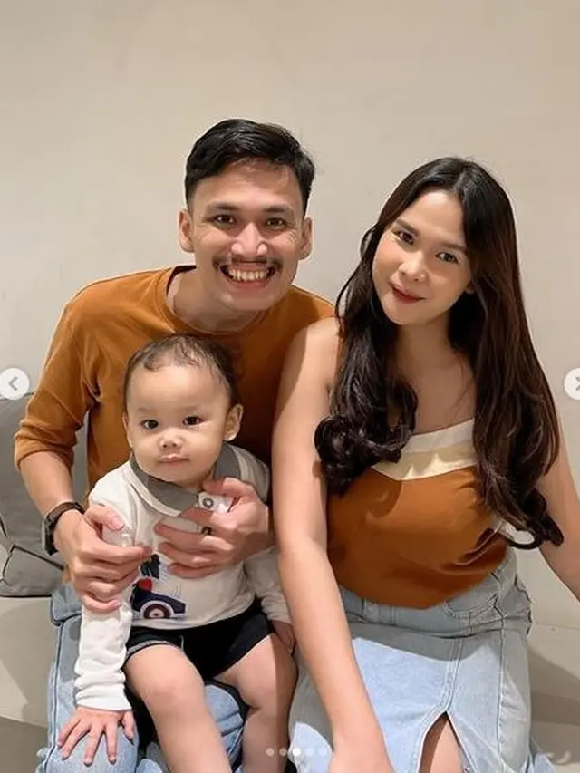 6 Potret Kenkulus, Si Bayi Cerdas yang Disebut Reinkarnasi Albert ...