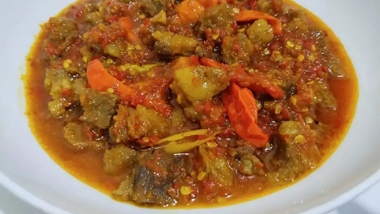 3 Resep Oseng Daging Mercon, Pedasnya Bikin Ketagihan - Lifestyle ...