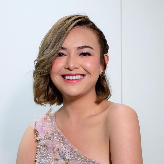 Gaun Juara Amanda Manopo dengan Aksen Seperti Tersilet di Silet Awards ...