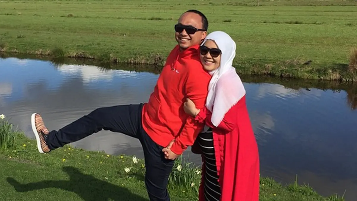 Foto-foto Misterius Putri Nuri Maulida di Dunia Maya - Entertainment ...
