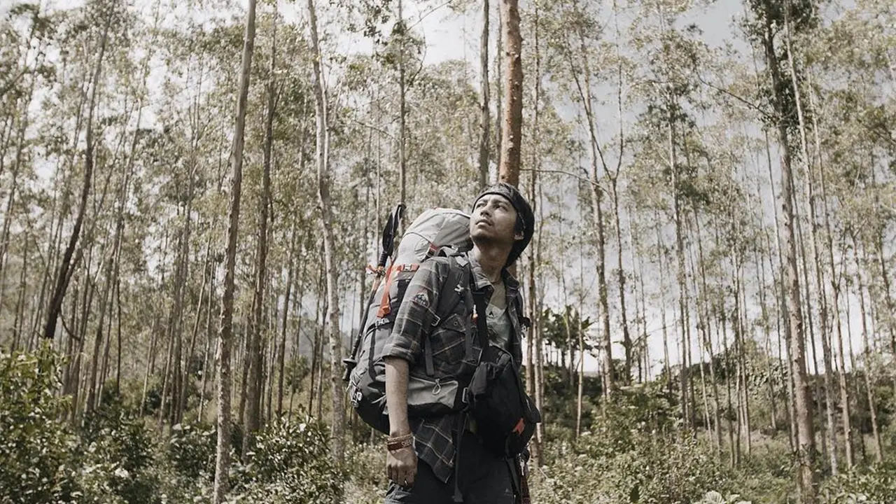 52 Fiersa Besari Quotes tentang Gunung dan Alam, Gambarkan Pengalaman ...