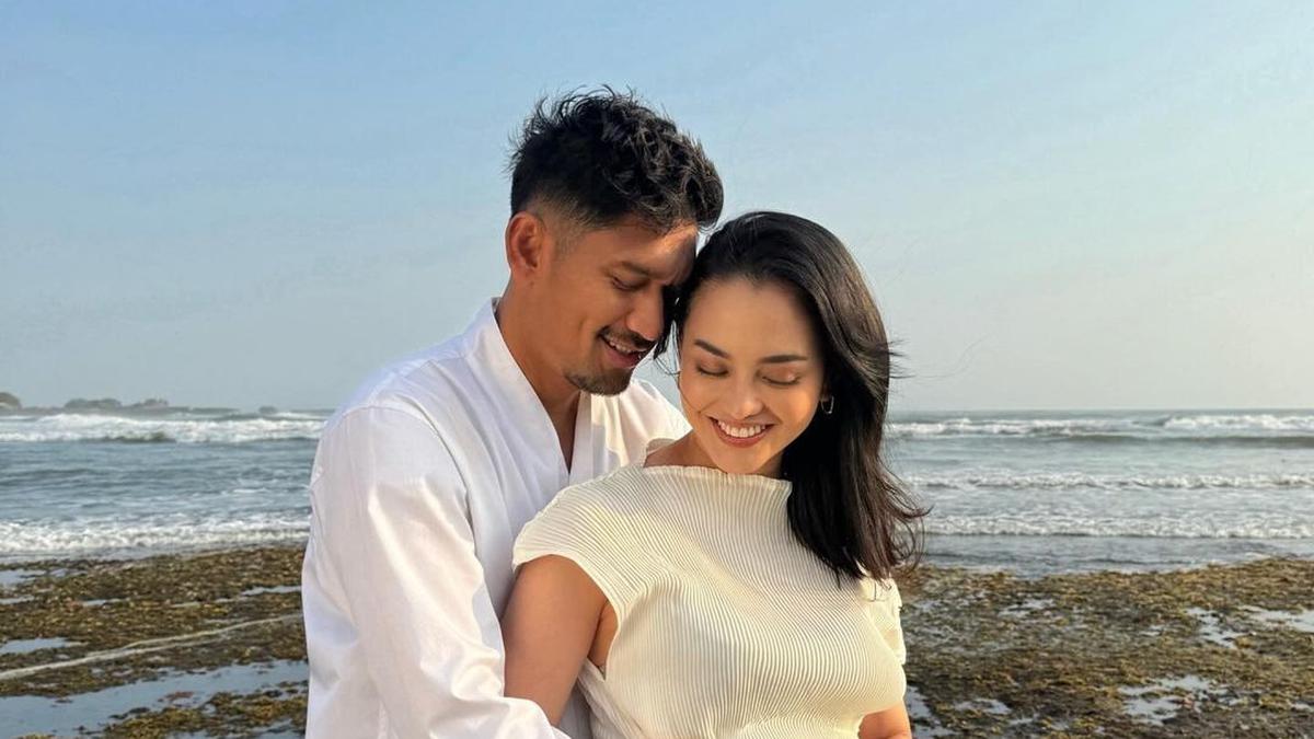 Ririn Ekawati Hamil, Pamer Foto Dipeluk Ibnu Jamil: Ini Anugerah Tuhan ...