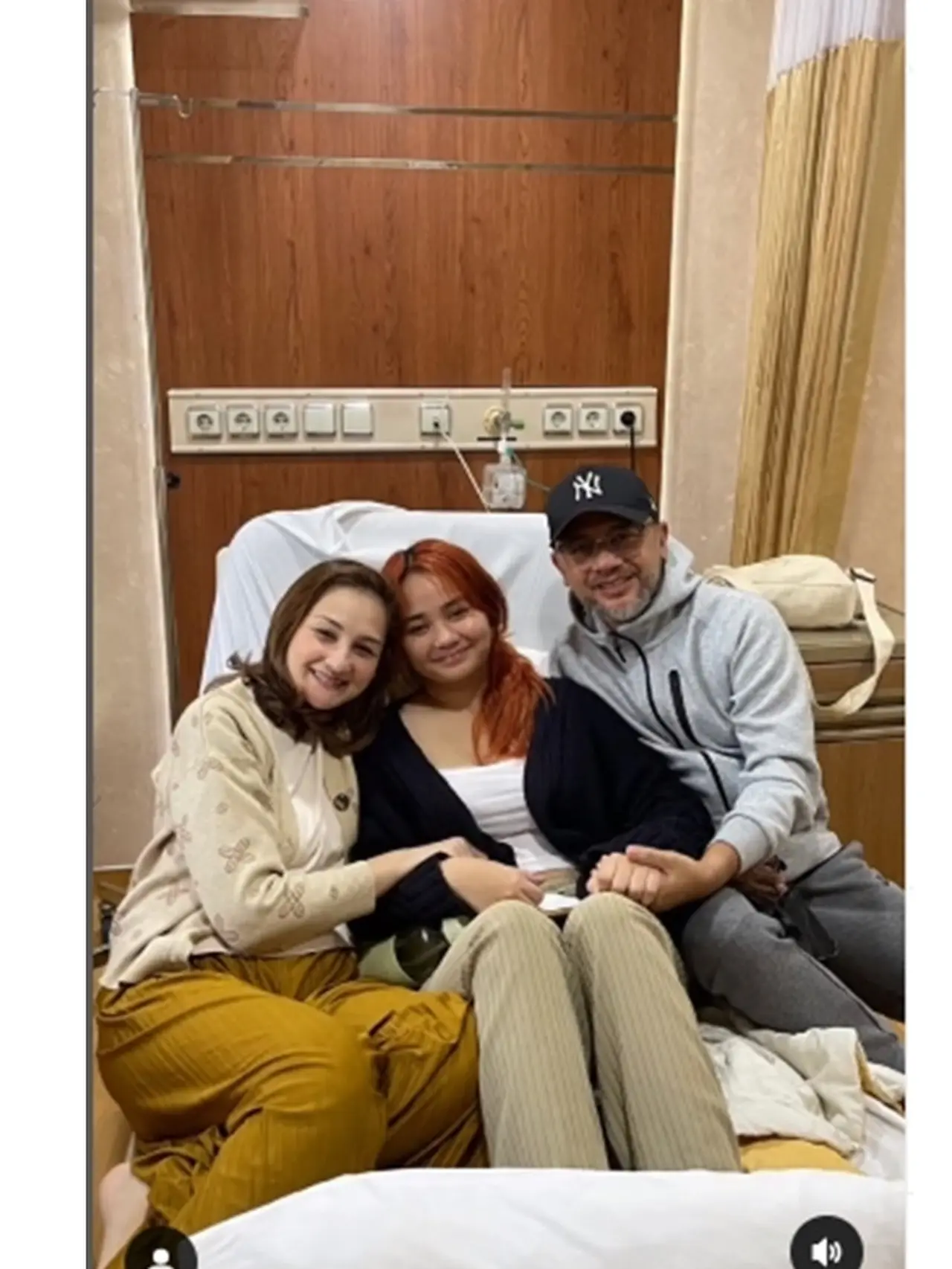 7 Momen Kebersamaan Mona Ratuliu dan Mima Shafa, Support System Saat ...