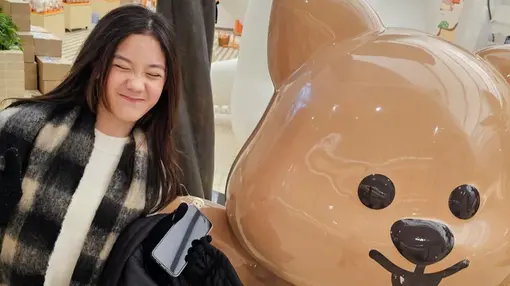 Jarang Terekspos, Ini 6 Potret Anak Kedua Chrisye yang Berprofesi ...