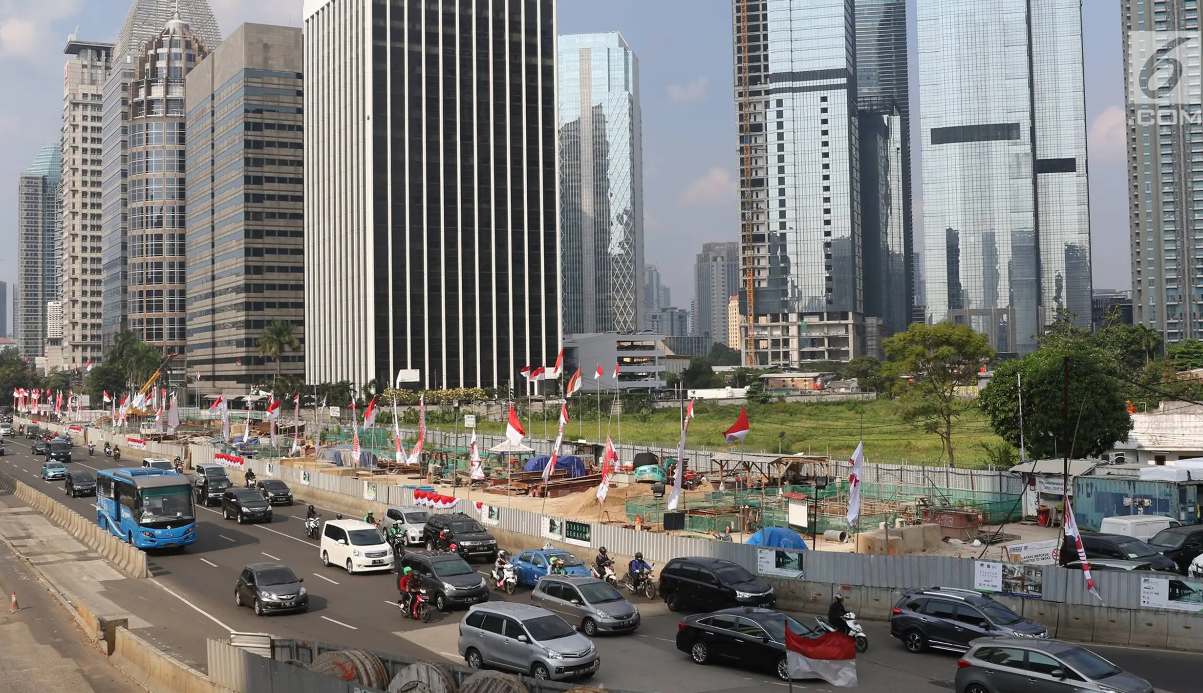 PHOTO: Tahun Ini, Motor Akan Dilarang Lewat Jalan Thamrin Sampai ...