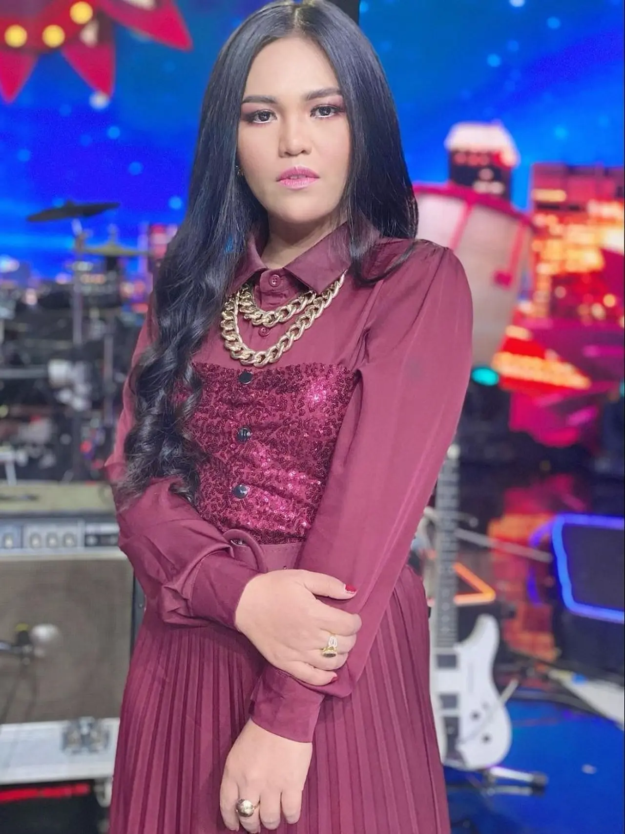 6 Potret Transformasi Weni D'Academy, Kini Gayanya Makin Modis - Hot ...