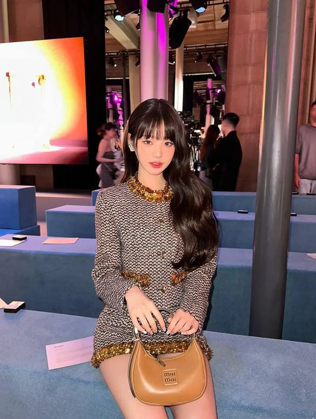 Adu Gaya Yoona SNSD, Wonyoung IVE, dan Momo TWICE di Acara Miu Miu - Photo Fimela.com