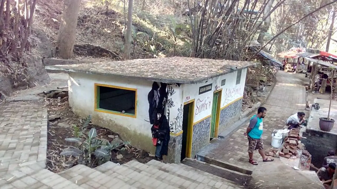 Jejak Masa Muda dan Balas Budi Ken Arok di Situs Karuman - Regional ...