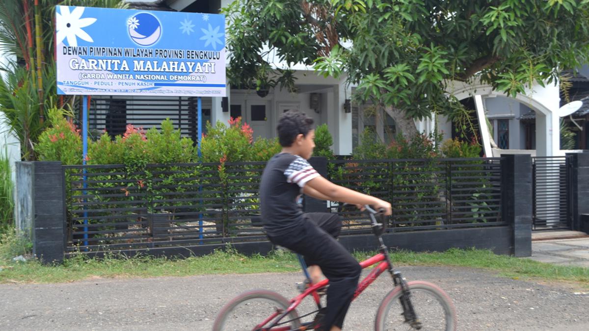 Rio Capella Jadi Tersangka, Rumah Keluarga di Bengkulu Sepi - News ...