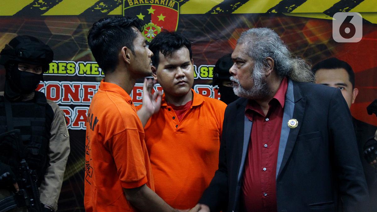 FOTO: Polisi Ungkap Kasus Prostitusi Online di Apartemen Kalibata City - Foto Liputan6.com