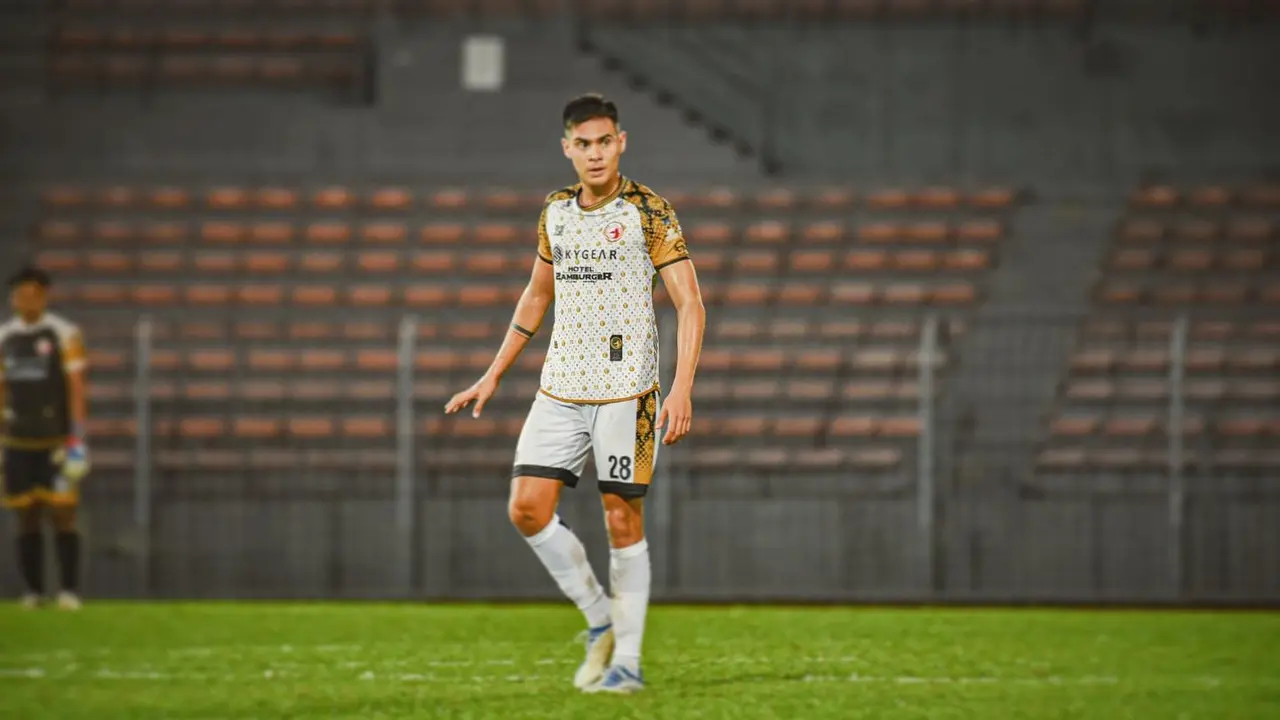 7 Potret Christian Rontini Pemain Persita Tangerang, Menantu Gonzales ...