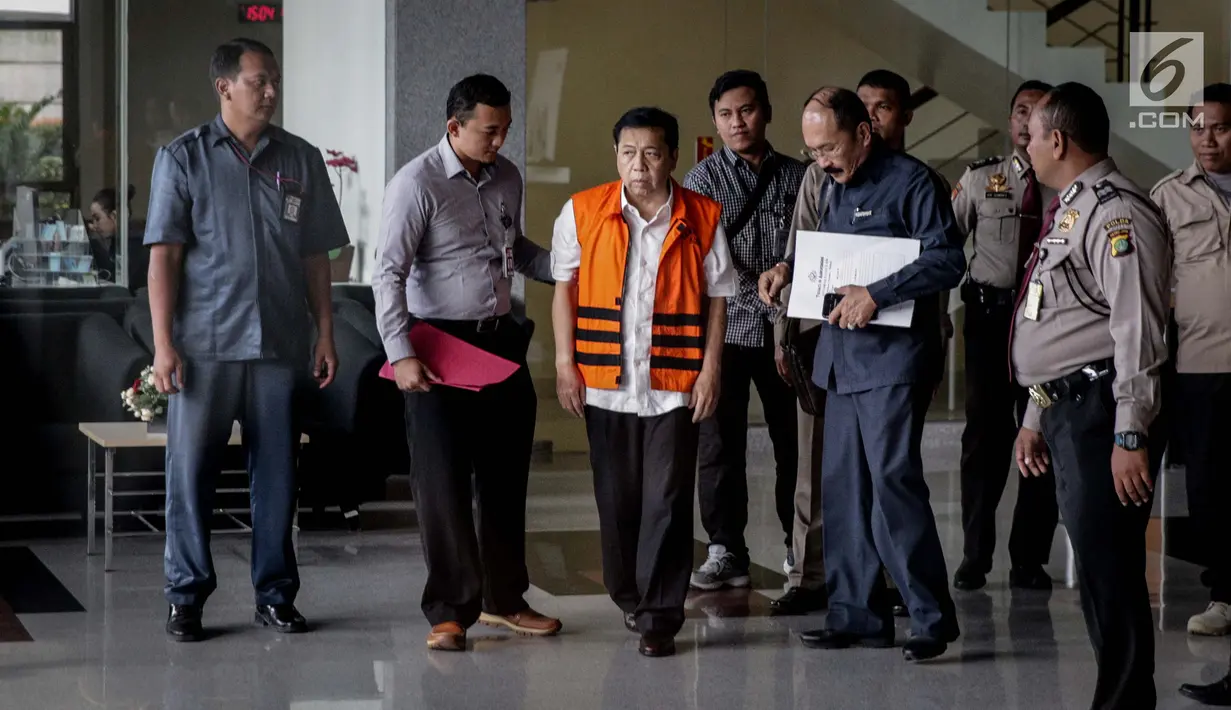 PHOTO: Selesai Diperiksa KPK, Setya Novanto Tanpa Ekspresi - Foto ...