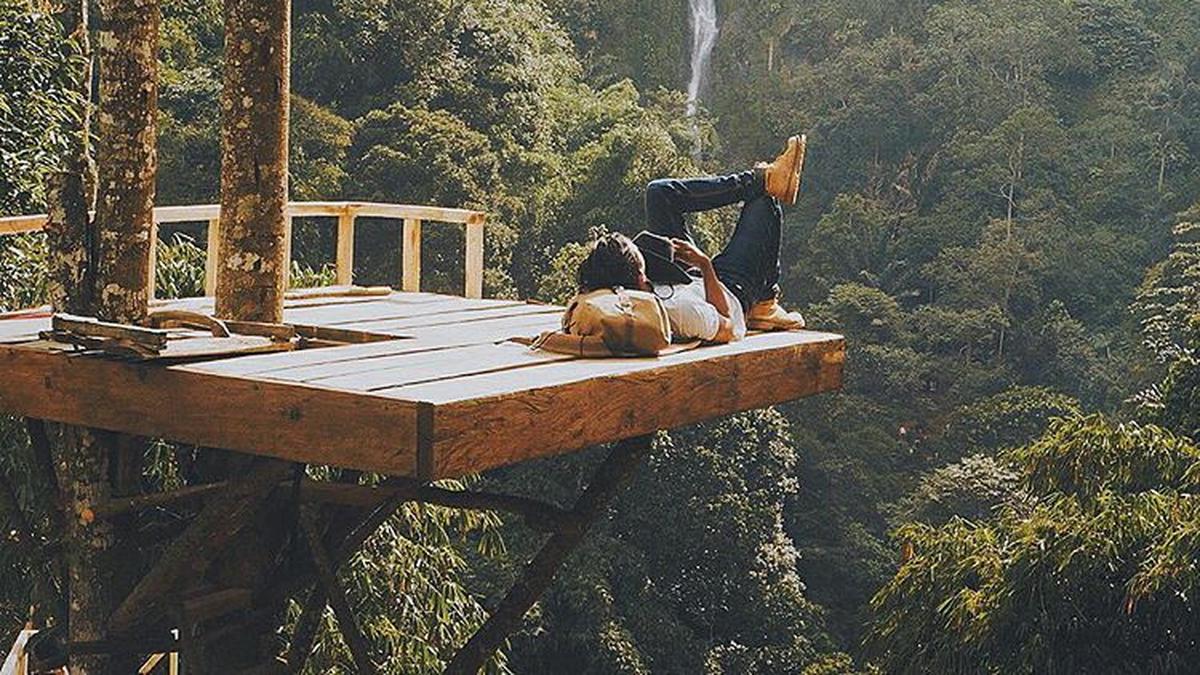 Curug Cibareubeuy, Siapa Bilang Subang Tak Punya Spot Fotogenik?