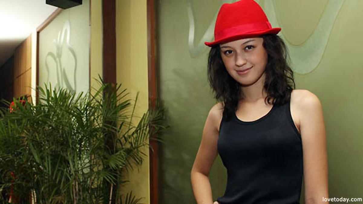 Kimberly Rider Kesulitan Belajar Bahasa Thailand - ShowBiz Liputan6.com