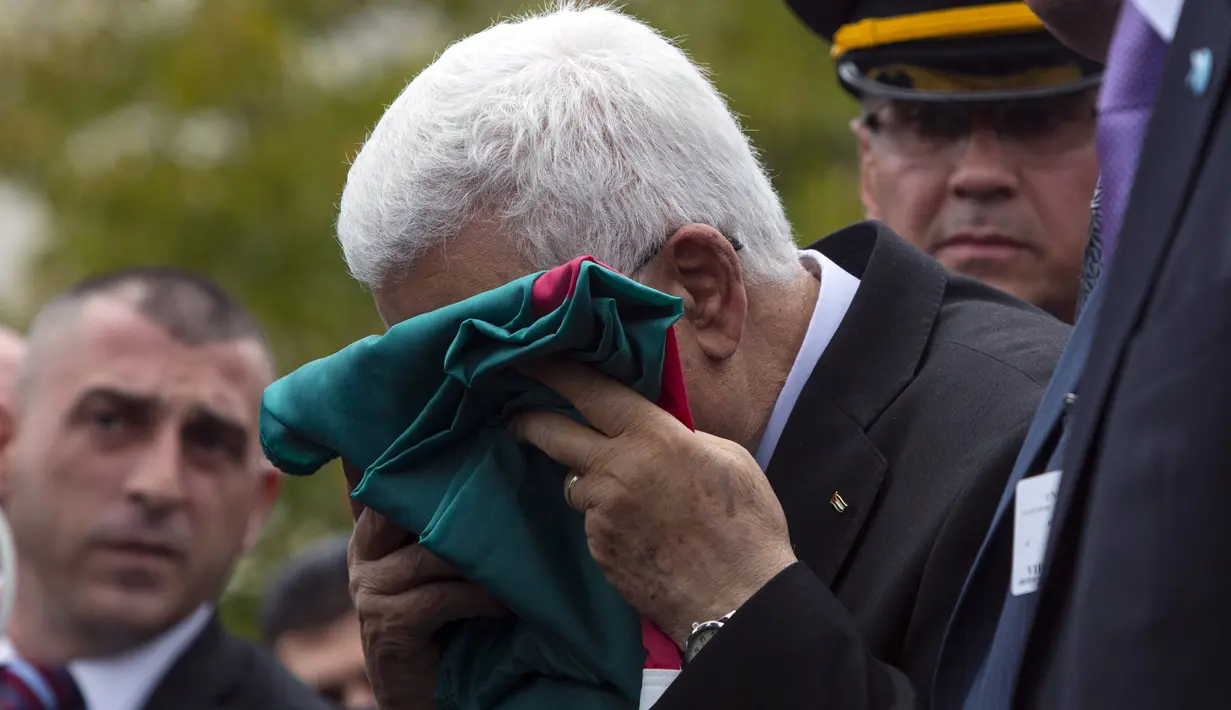 Akhirnya, Bendera Palestina Resmi Berkibar di Markas PBB - Foto ...