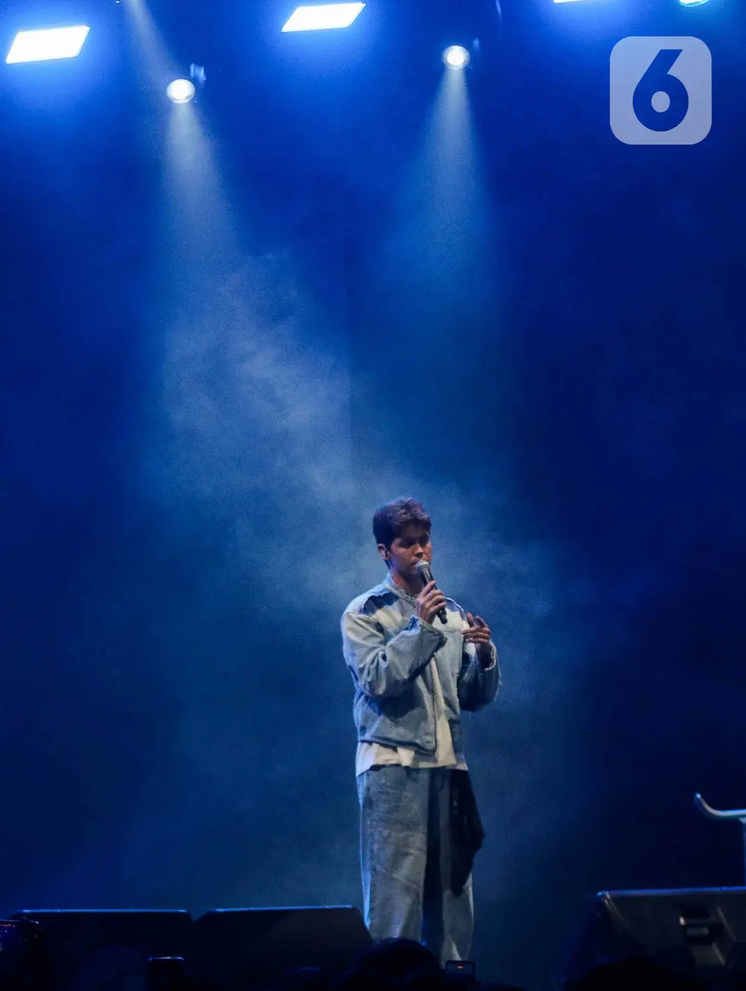 Tampil Perdana di Jakarta, Jamie Miller Bikin Galau Penonton The Sounds ...