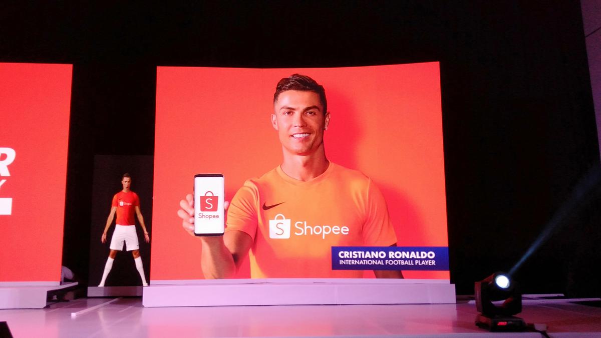 Cristiano Ronaldo Antusias Goyang ala Shopee - Bola Liputan6.com