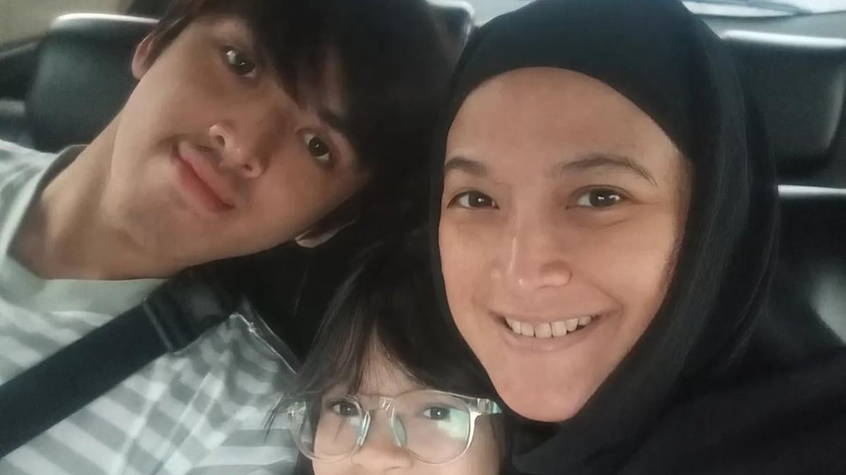 Potret Andhara Early Bareng Buah Hati, Kedua Anaknya Kompak Meski Beda Ayah