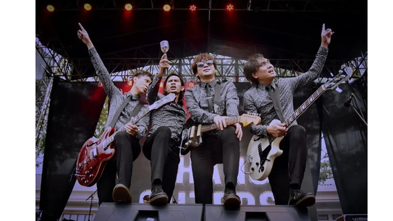 Ubah Gaya Rambut, Ini 6 Potret Terbaru Qibil The Changcuters di Usia 40 ...