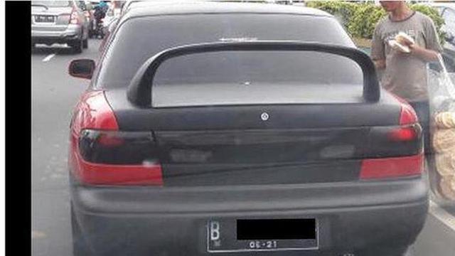 Kumpulan Potret Modifikasi Spoiler Mobil yang Bikin Kesal Sendiri ...