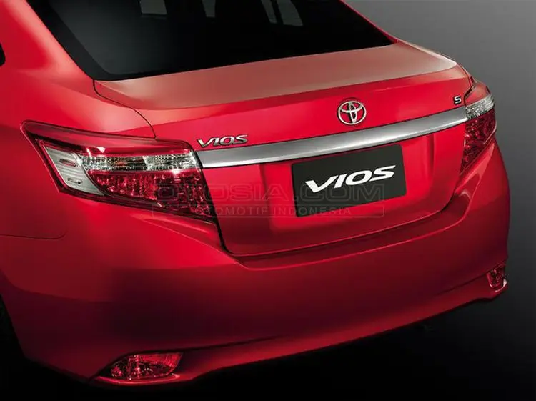 Tampilan Baru Vios Lebih Sporty dan Elegan - Galeri Otosia.com
