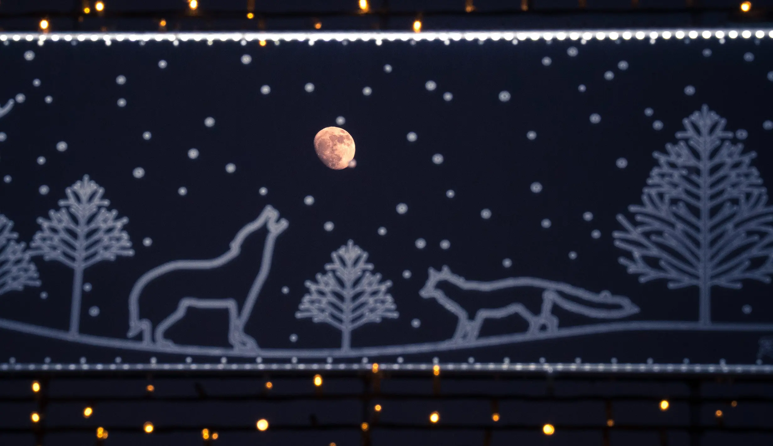 FOTO: Kelap-kelip Lampu Sambut Natal di Spanyol - Foto Liputan6.com