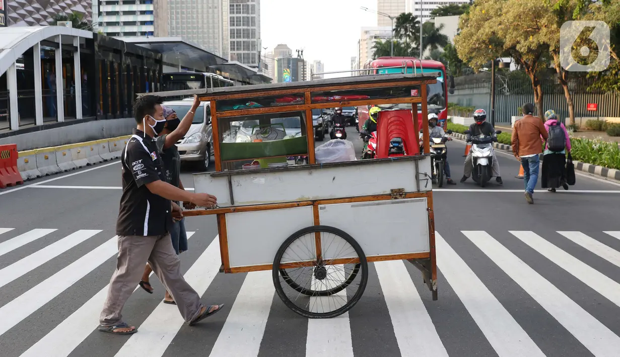 FOTO: Indonesia Diambang Resesi - Foto Liputan6.com