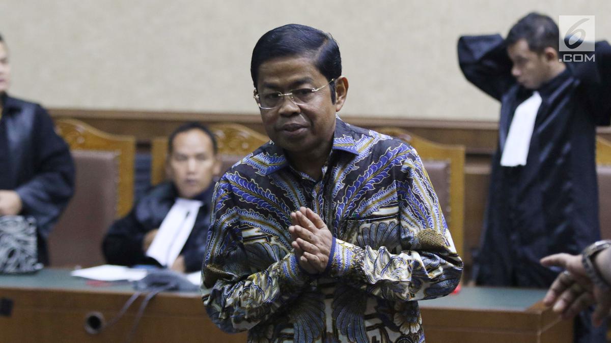 FOTO: Idrus Marham Jalani Sidang Pemeriksaan Terdakwa Kasus PLTU Riau-1 ...