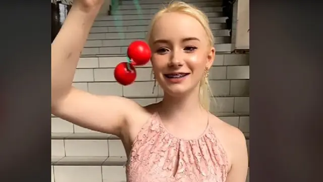 Kocak, Bule Barbie Jago Bahasa Sunda Nyoba Main Lato-Lato dan Pengin ...