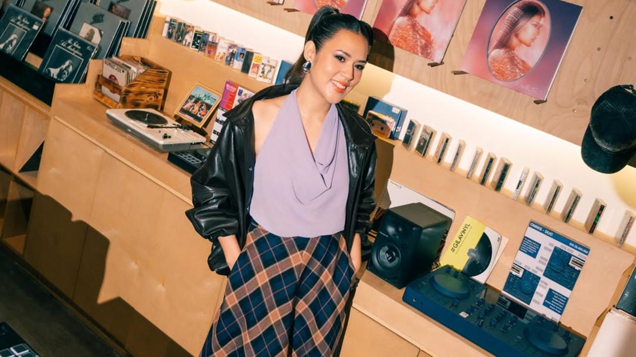 7 Gaya Artis Indonesia Usia 30+ Masuk Daftar Wanita Tercantik 2025, Pesona Awet Muda