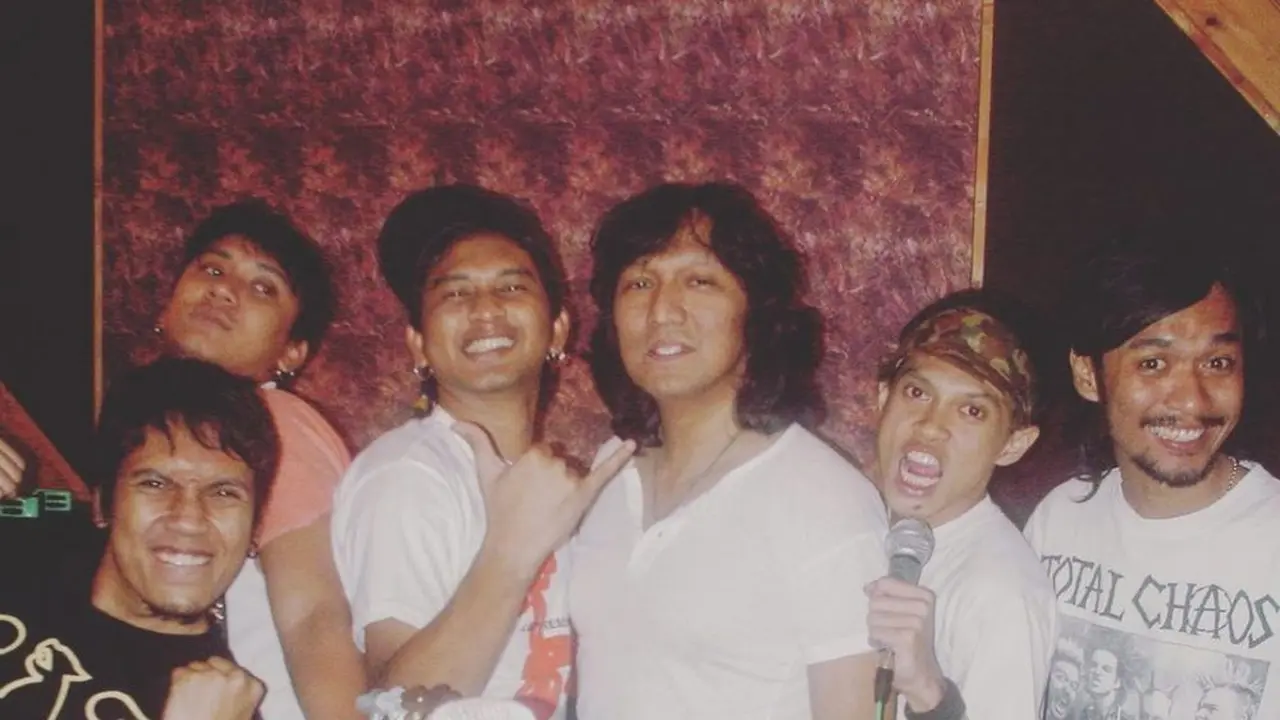 Genap Berusia 42 Tahun, Ini 6 Potret Transformasi Vincent Rompies - Hot ...