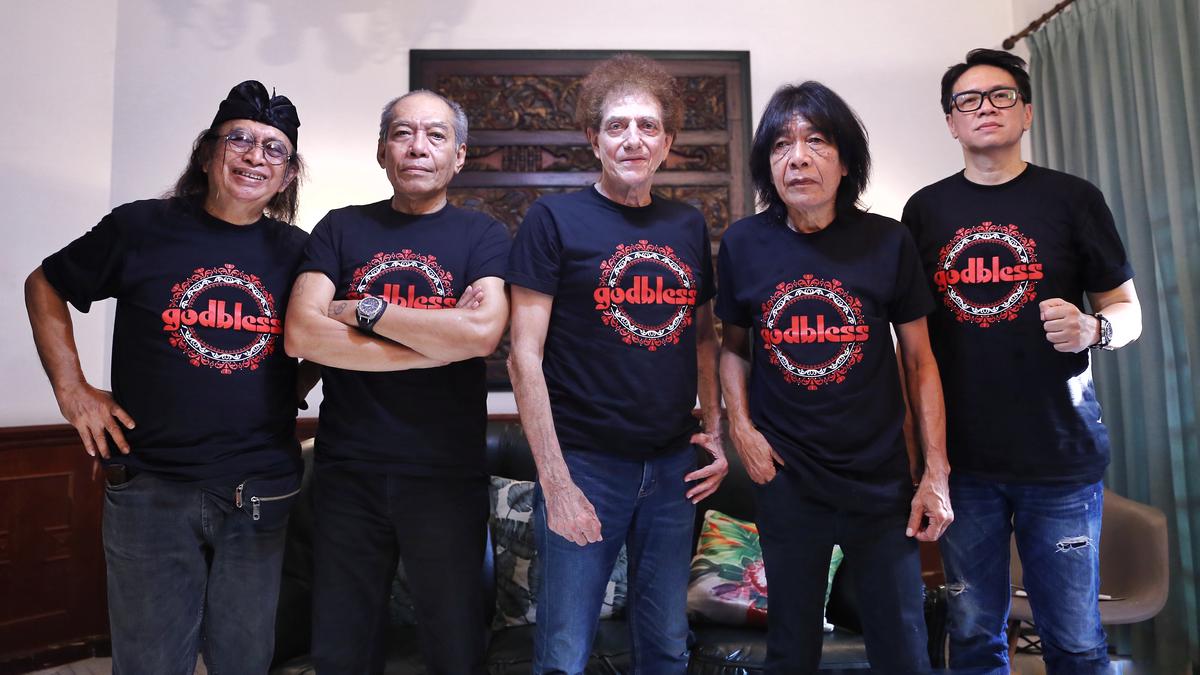 God Bless Luapkan Energi di Konser Amal Virtual untuk Indonesiaku ...