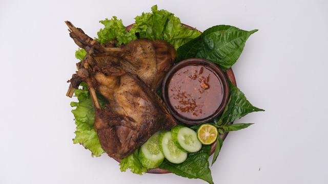 Resep Bebek Goreng Gurih dan Praktis - Food Fimela.com