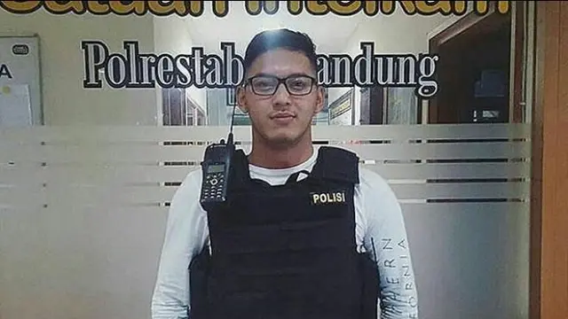 6 Potret Ganteng Muhammad Gariz Luis, Polisi yang Menangkap YouTuber ...