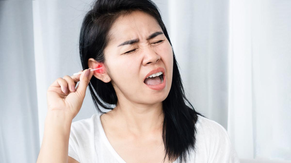 3 Tips Membersihkan Telinga dengan Benar - Health Fimela.com