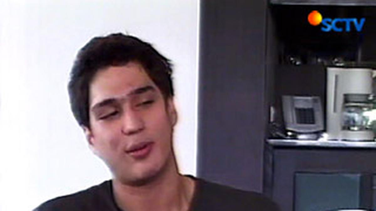 Putus Lantaran Pacaran Jarak Jauh - ShowBiz Liputan6.com